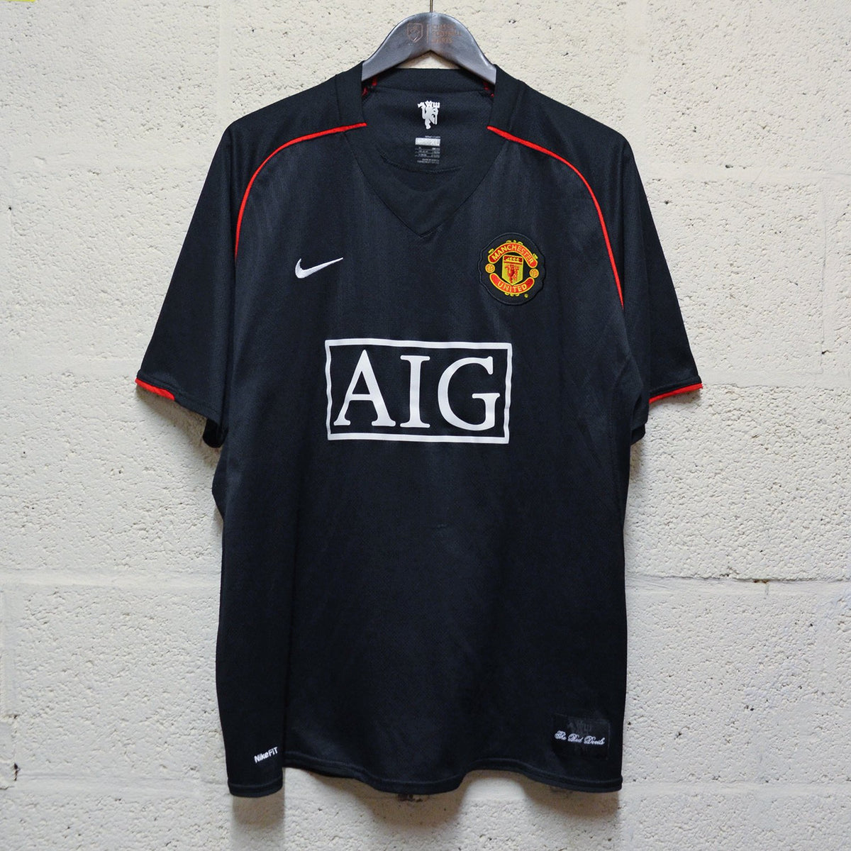Manchester United Away 07/08 Retro (ON-HAND) – Downfield